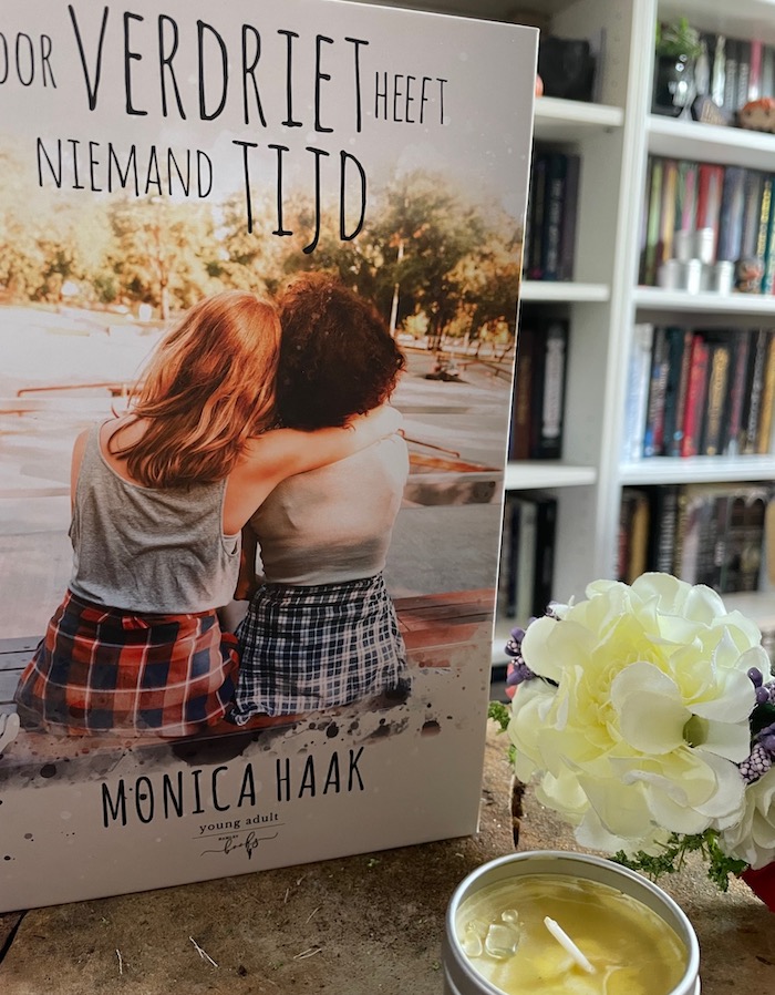 Voor verdriet heeft niemand tijd – Monica Haak - Zon en Maan