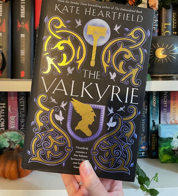 The Valkyrie – Kate Heartfield - Zon en Maan