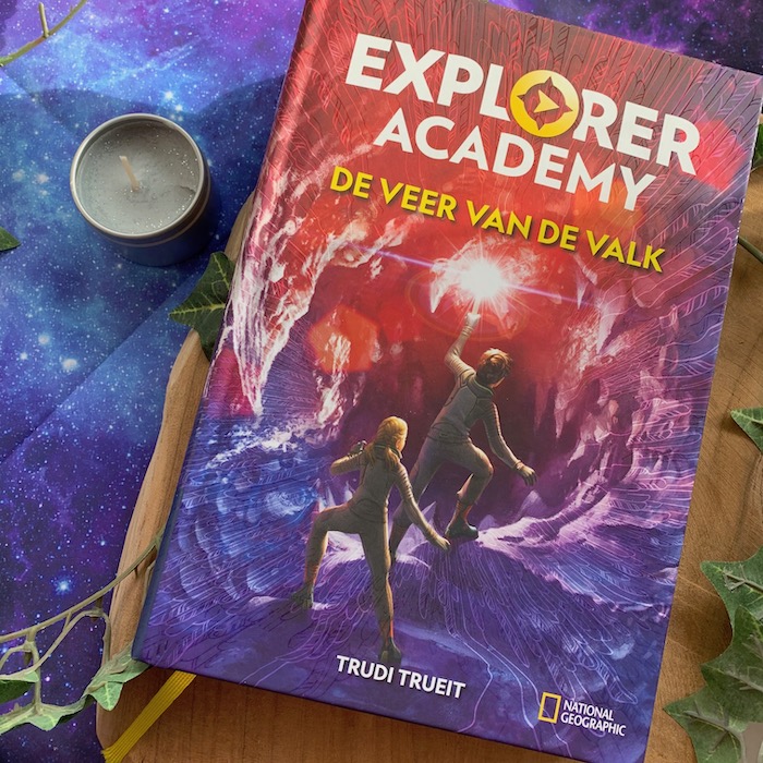 De veer van de valk (Explorer Academy #2) – Trudi Trueit - Zon en Maan