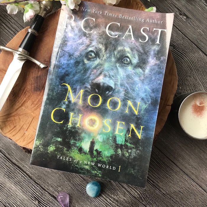 Moon Chosen (Tales of a New World #1) – P.C. Cast - Zon en Maan