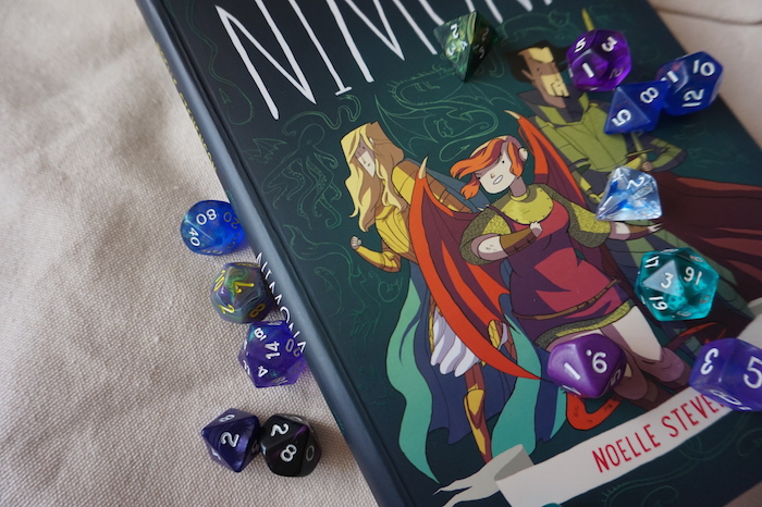 Nimona – Noelle Stevenson - Zon en Maan